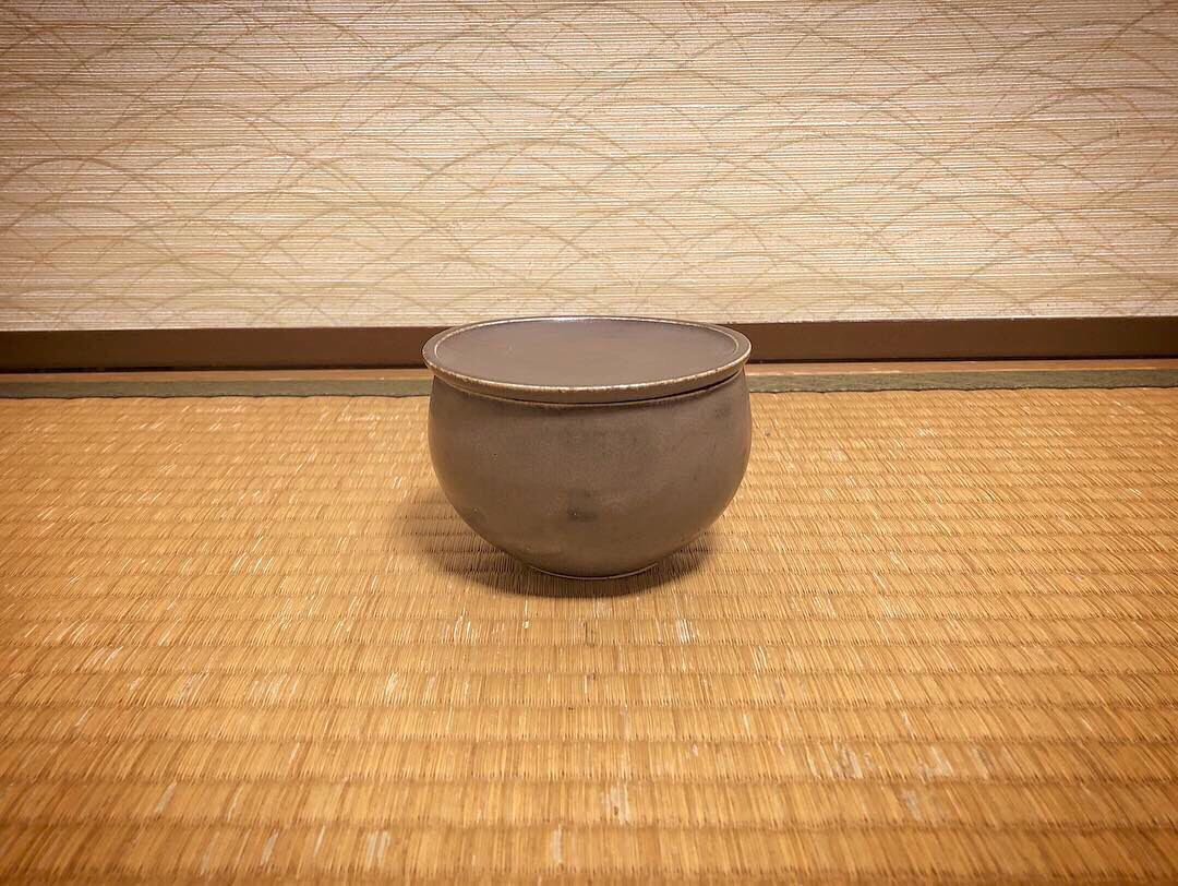 器と古道具とカフェ。北越谷のカフェ工房「kousha（コウシャ）」はこの街の誇るべき場所 | KOSHIGAYAZINE